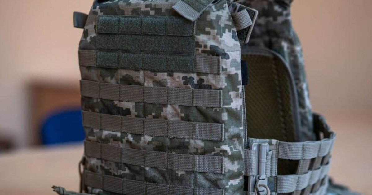 Ukrainian MoD tests new model of bulletproof vest — online.ua