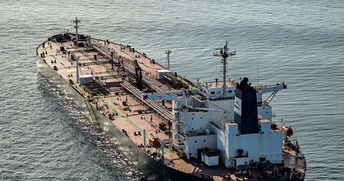 Russia's oil export revenues fell to a record low in 2025