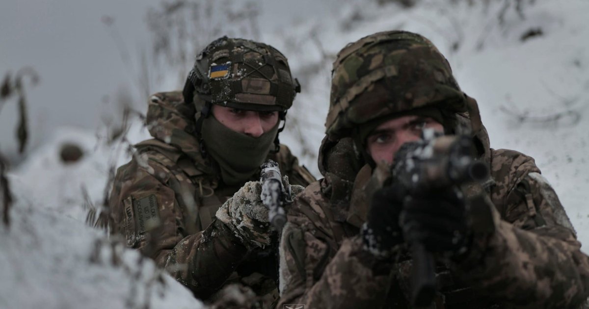 AFU captured over 100 Russian soldiers in the Tavria direction during ...