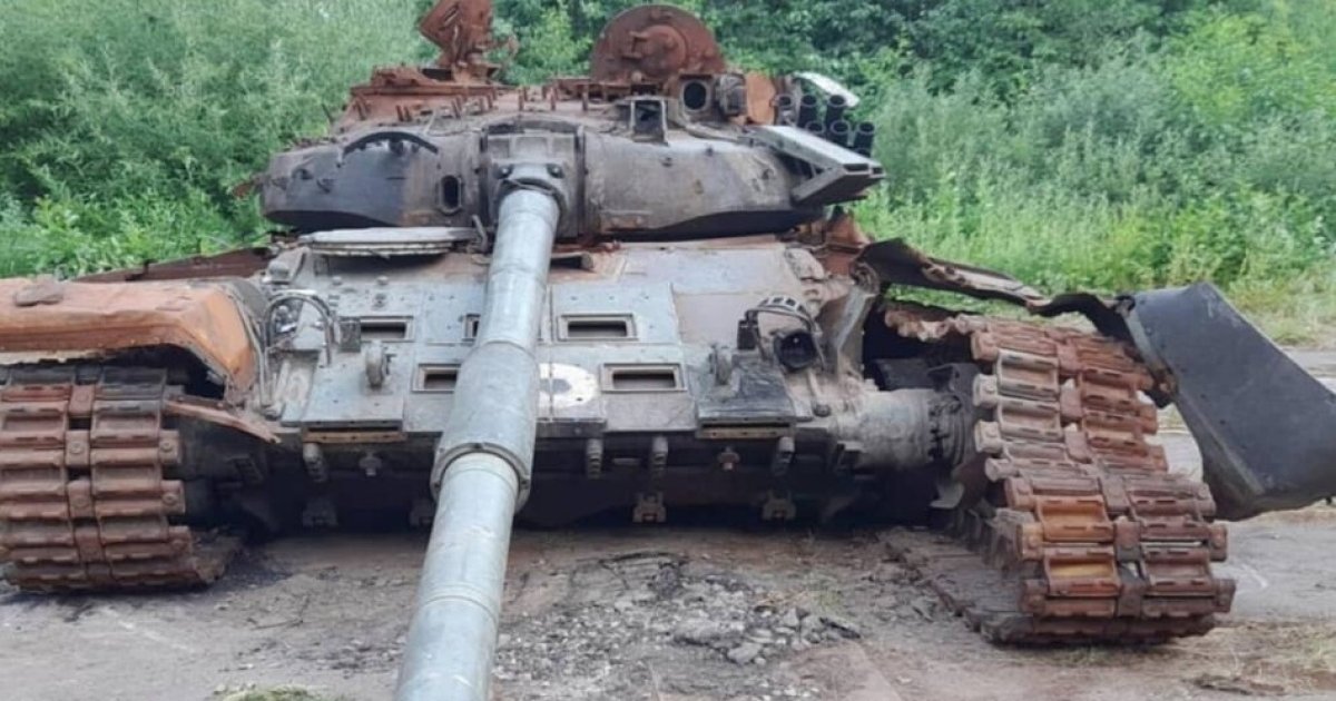 Watch: Unmanned systems forces hit MLRS and 5 tanks of the Russian army