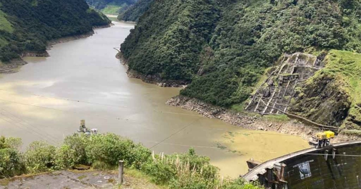 Record drought in Ecuador leads to widespread power outages