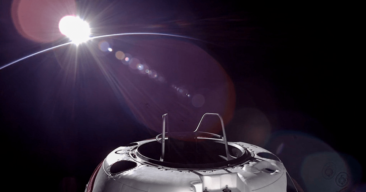 Місія Polaris Down. Космічні туристи вперше в історії вийшли за межі ...
