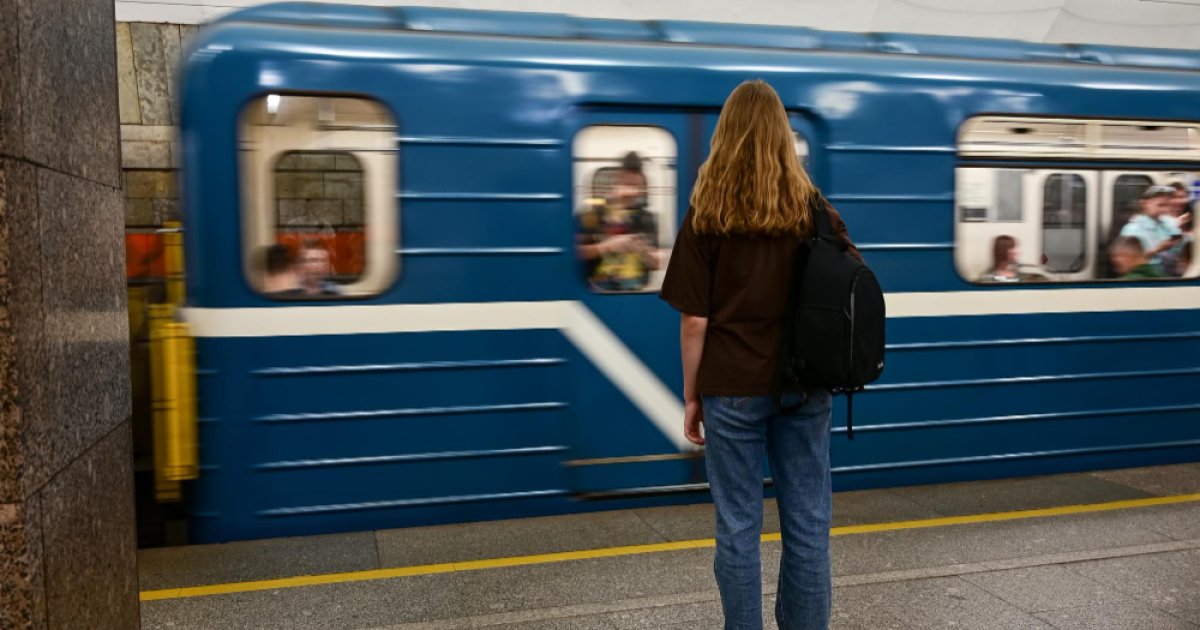 Dnipro metro map — all lines, stations, metro schedule online