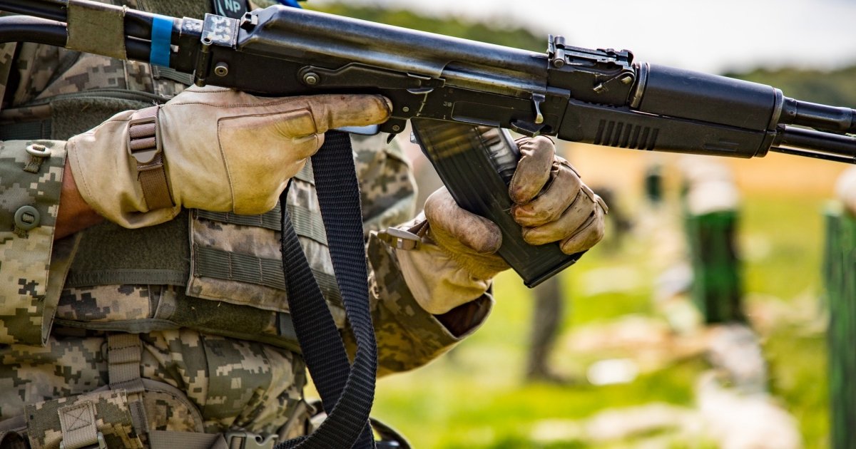 Minus more than 1,200 soldiers and 45 artillery systems. The General ...