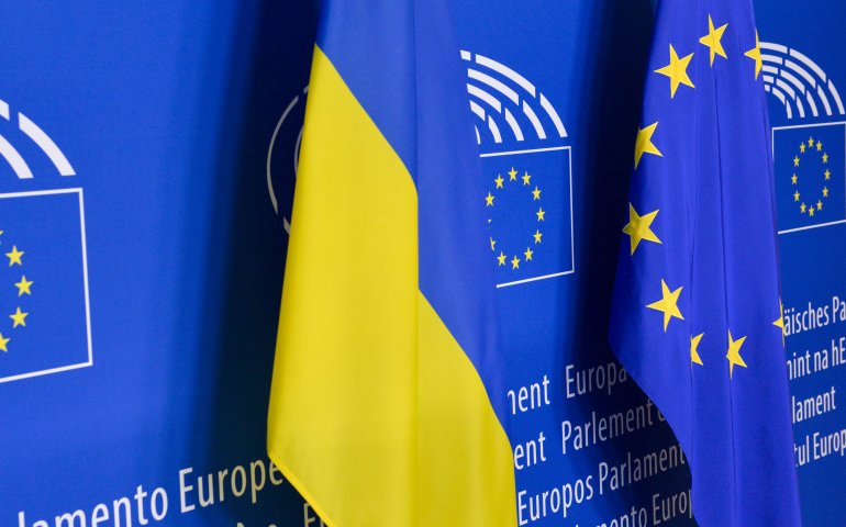 Ukraine officially begins negotiations on EU joining — online.ua