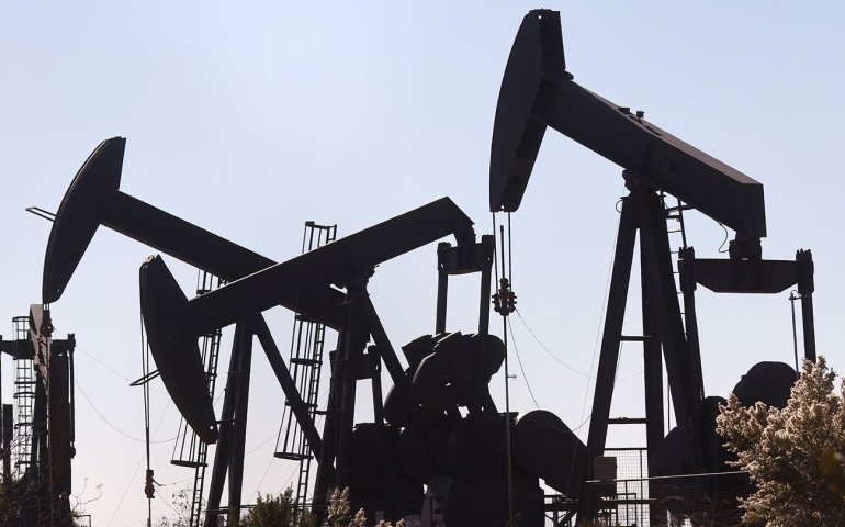 Нефть стремительно дешевеет из-за будущего соглашения США и Ирана