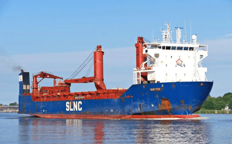 Russian ship Ursa Major sank in the Mediterranean Sea after an ...